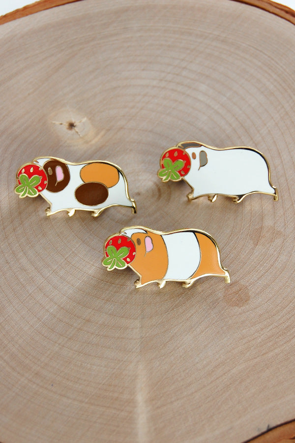 Strawberry Runner Pin (Himalayan) – FloralFrolicFoxes